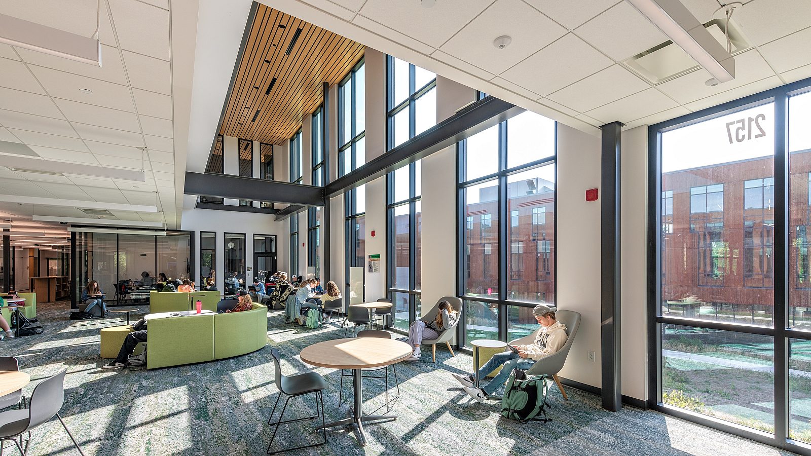 Rock Ridge High School | Continua Interiors