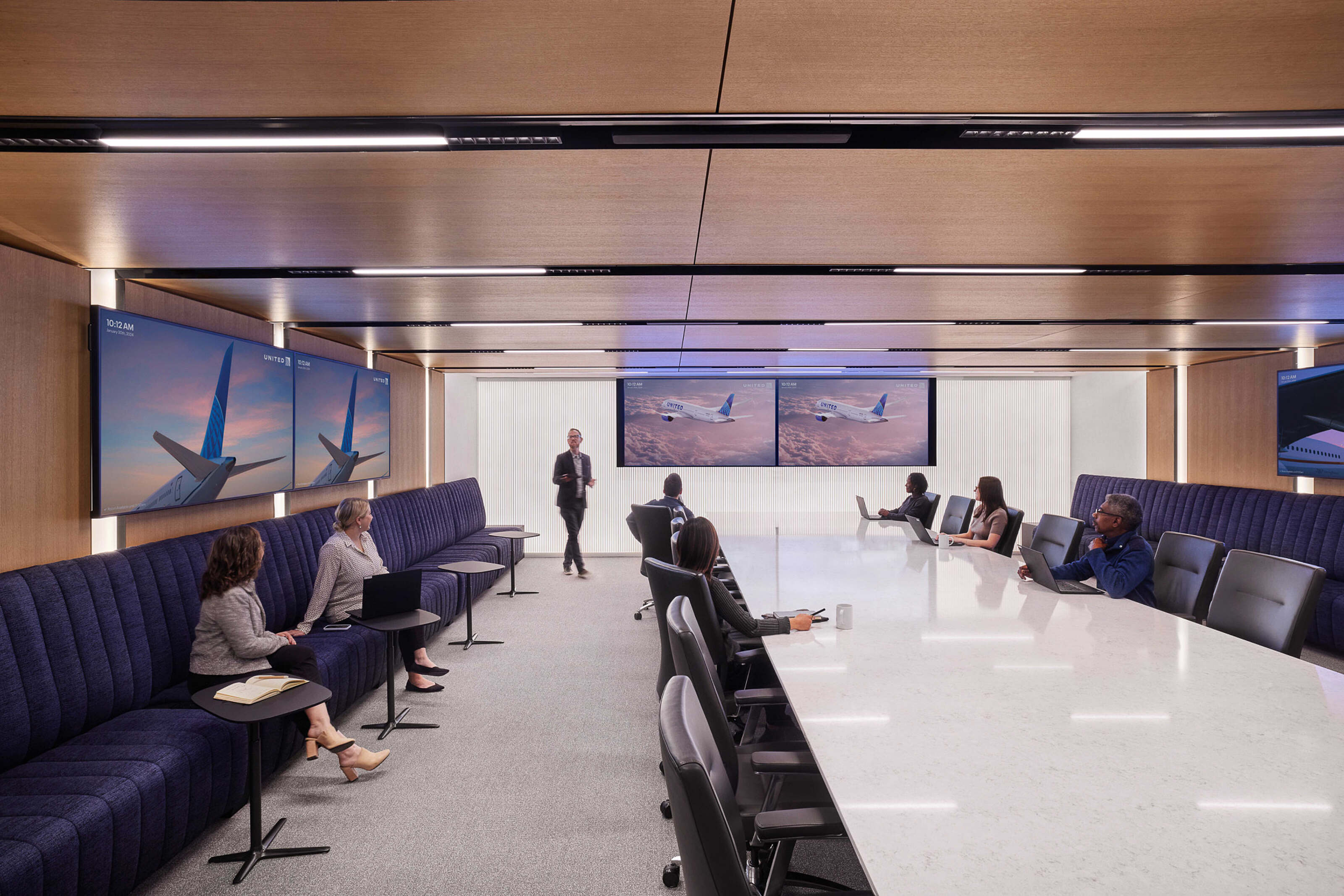 United Airlines HQ | Continua Interiors